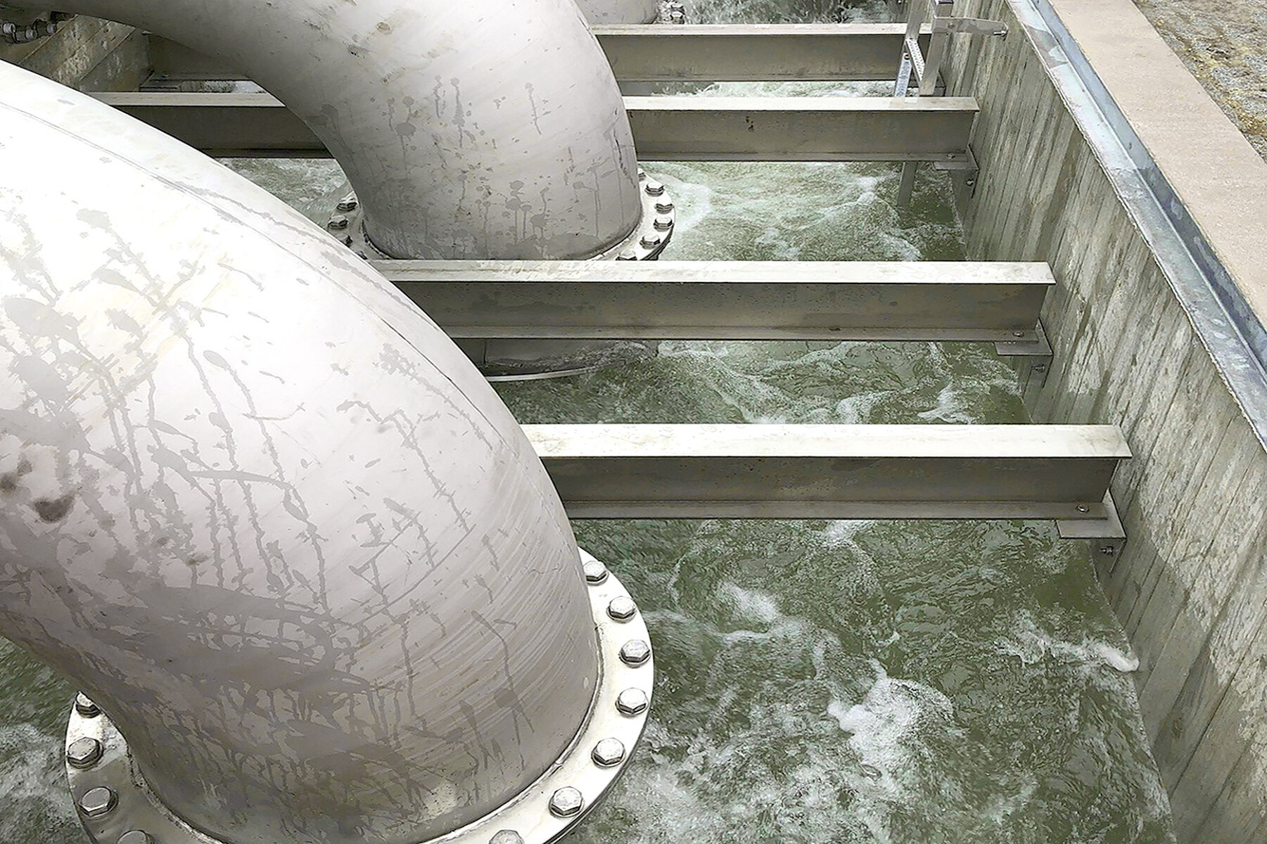 Pumps for the flood water pumping station of the Landshut municipal ...